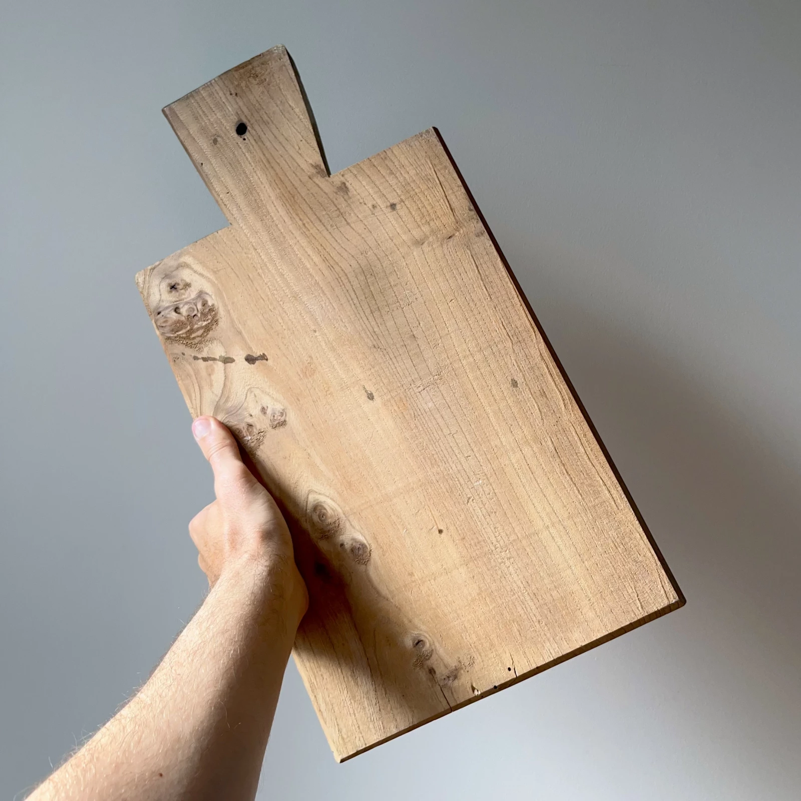 Planche à découper bois massif • Yo la broc Planche à découper bois massif • Yo la broc
